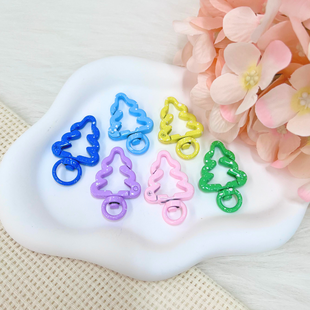 Christmas Special: Xmas Tree Keyrings – Memo's Art House