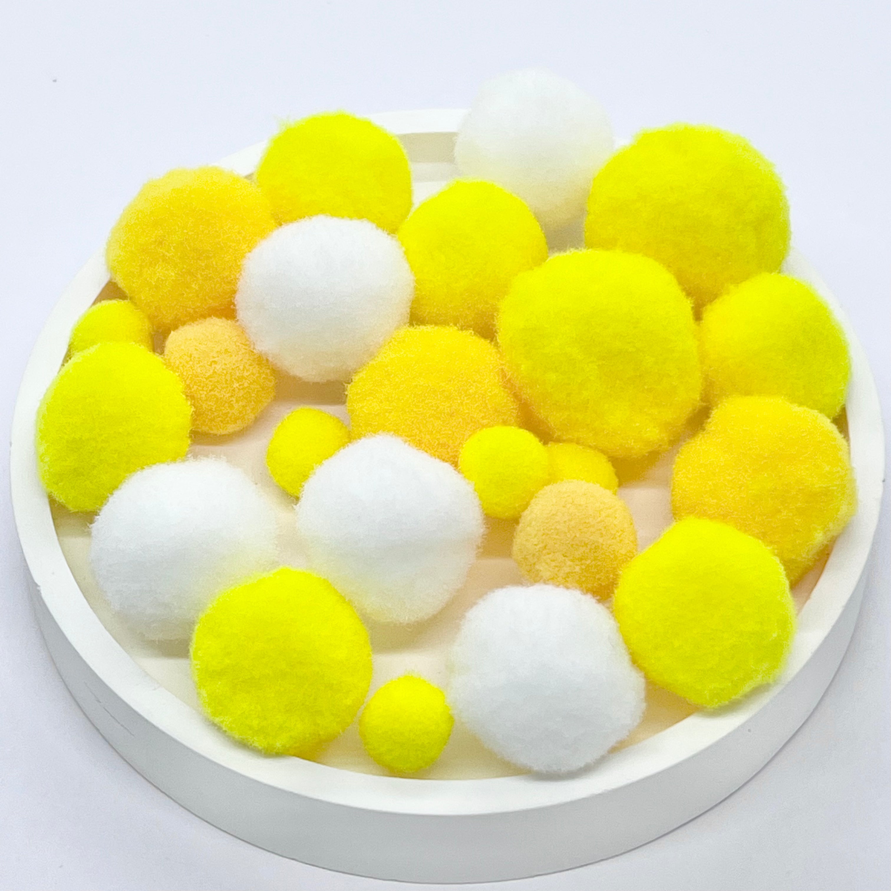 Assorted PomPom Balls: Yellow – Memo's Art House