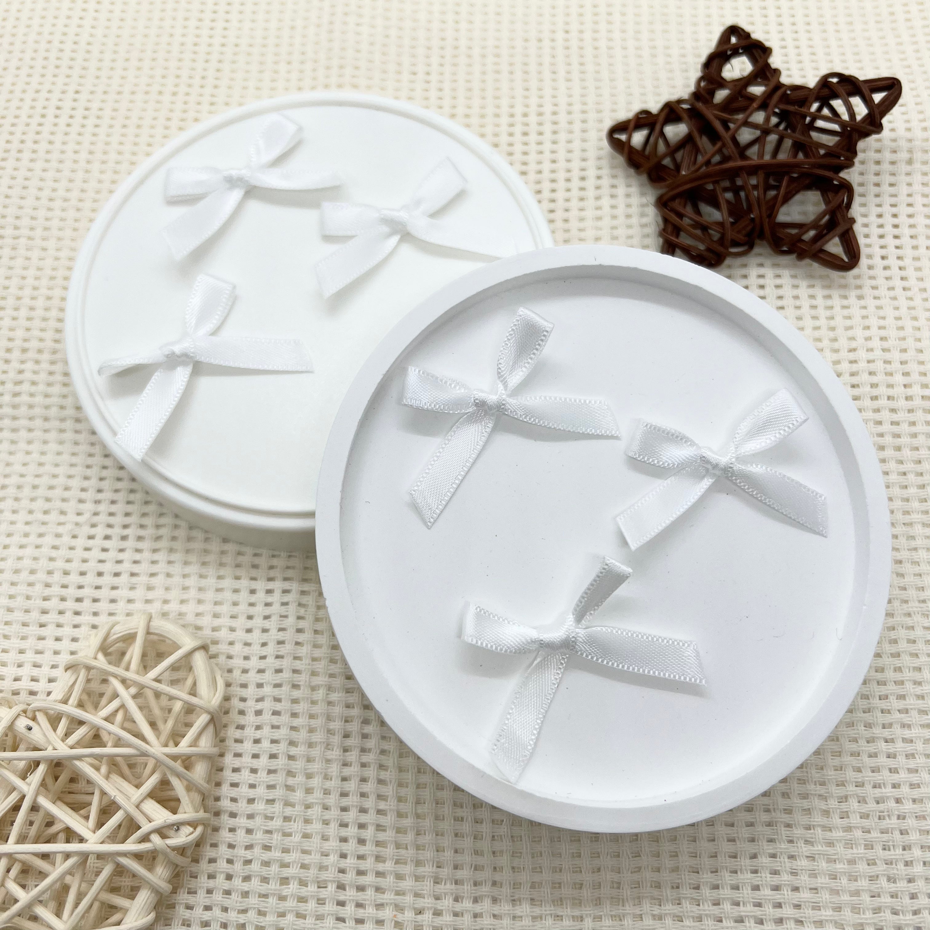 3cm Satin Ribbon: White – Memo's Art House